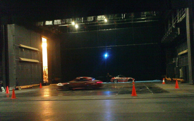 Console queens and backstage heroines - Esplanade Offstage