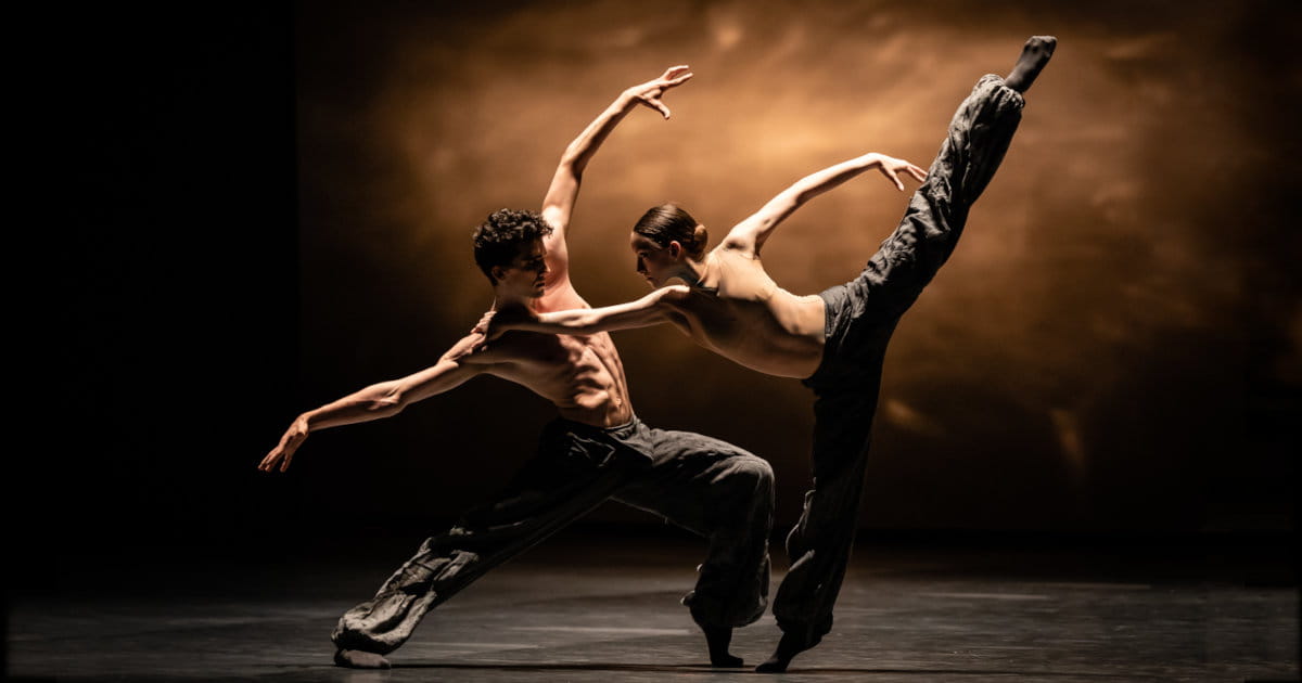 Dancing with my fingers: Bernie Ng, dance photographer - Esplanade Offstage