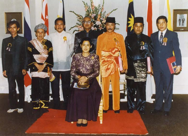 Cheong Weng Yat (Zhang Hui) - Esplanade Offstage