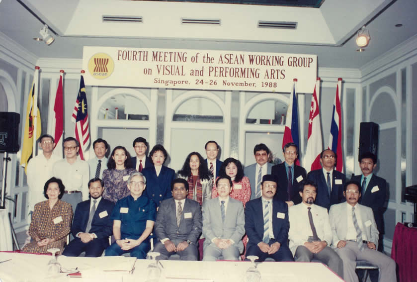 Chia Wai Hon - Esplanade Offstage