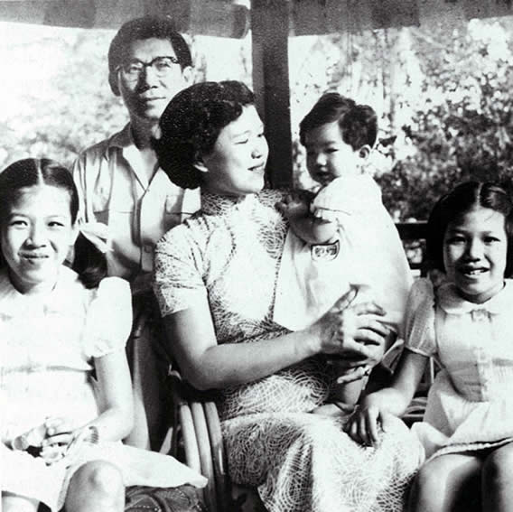 Goh Soon Tioe - Esplanade Offstage