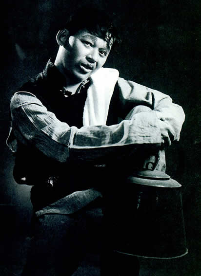 Low Ing Sing - Esplanade Offstage