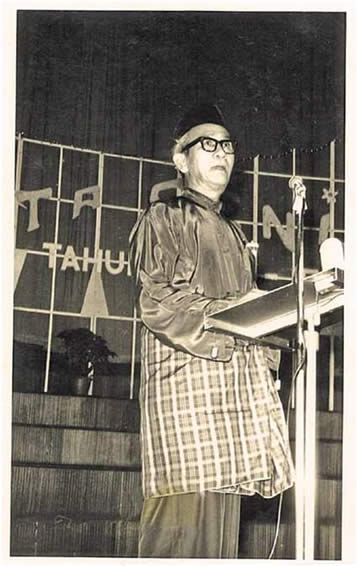 Zubir Said - Esplanade Offstage